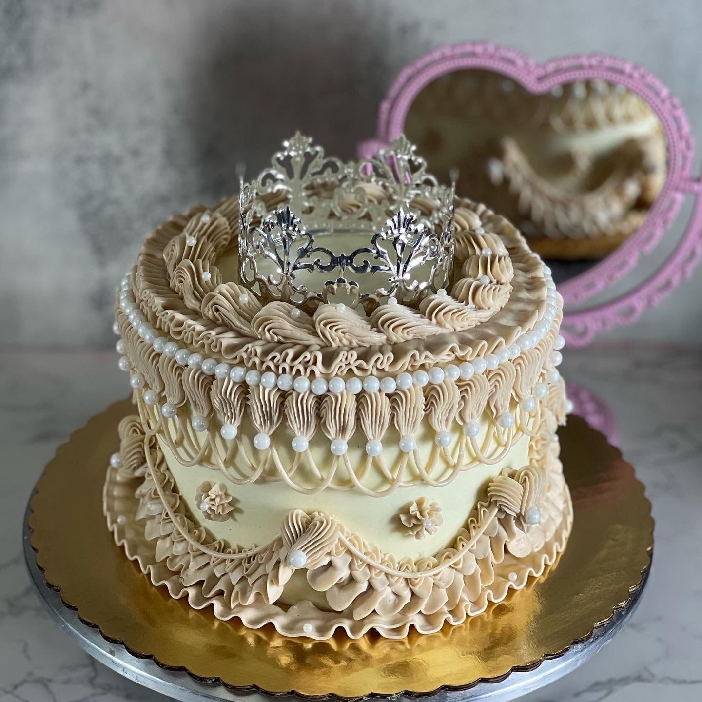 Vintage Buttercream Cakes | Velvet Valley Cakes